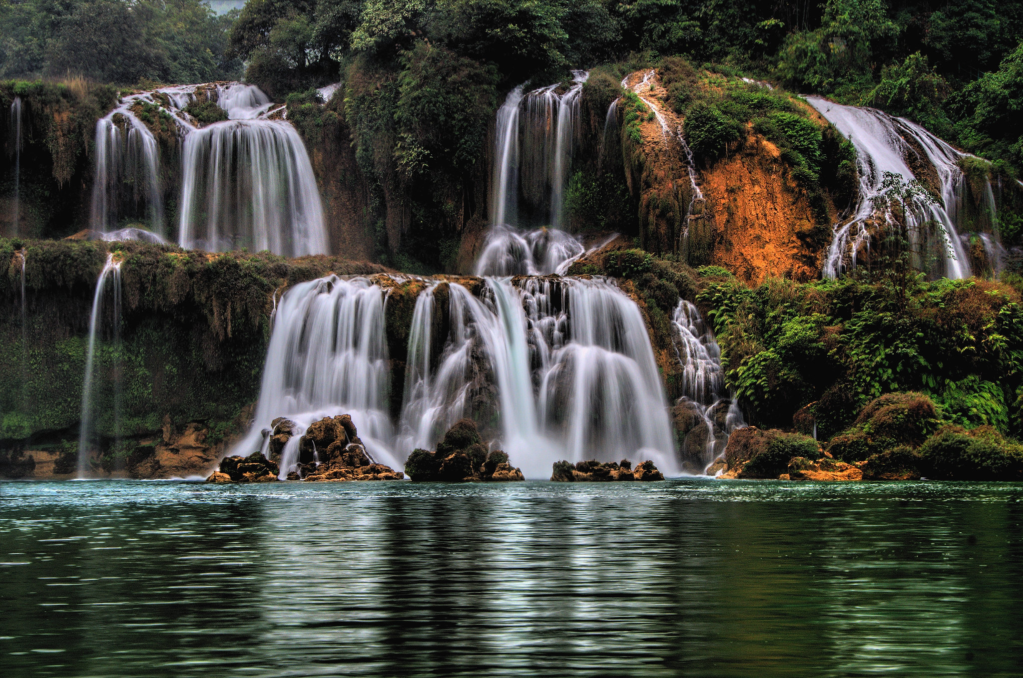 The 10 Most Enchanting Waterfalls In Vietnam - Student Exchange Vietnam